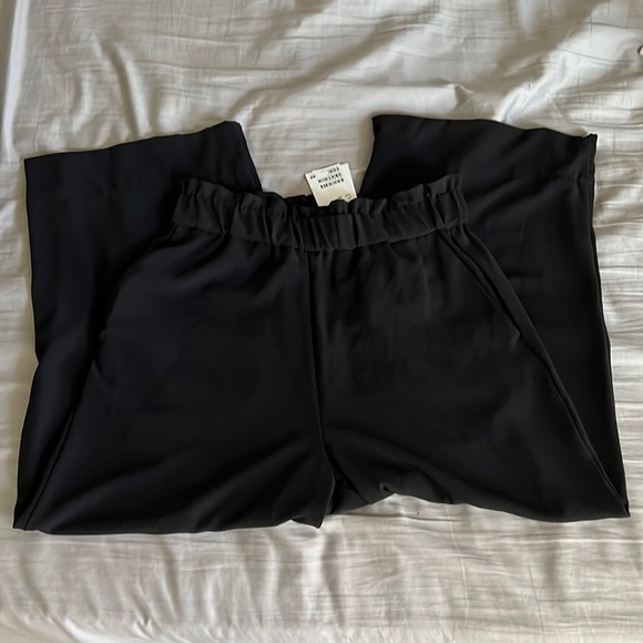 Pants & Jumpsuits | Hm Black Flowy Capris 4 | Poshmark